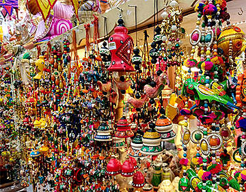 Where to Shop in Alanya: Bazaars, Traditional Markets & Malls