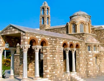 Antalya'daki Aziz Nikolaos Kilisesi Rus Hacıları Bekliyor