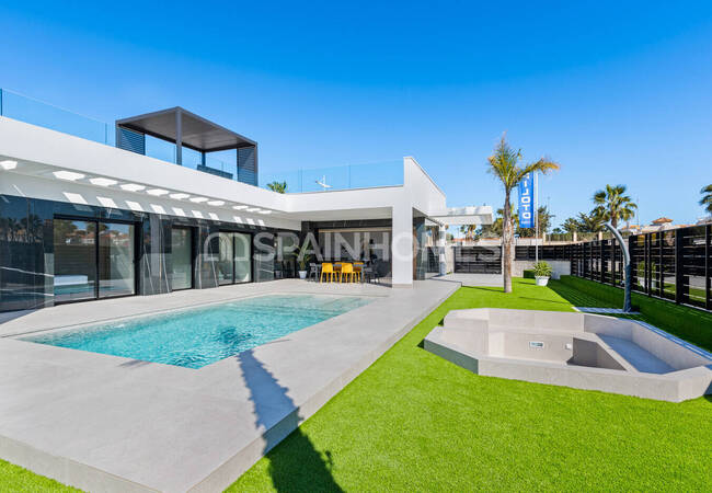 Modern Detached Villas in Algorfa Castillo de Montemar