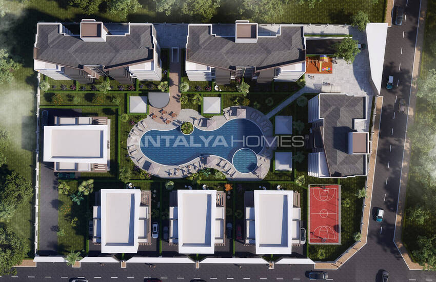 Houses with Spacious Gardens in Elite Area in Antalya Altintas