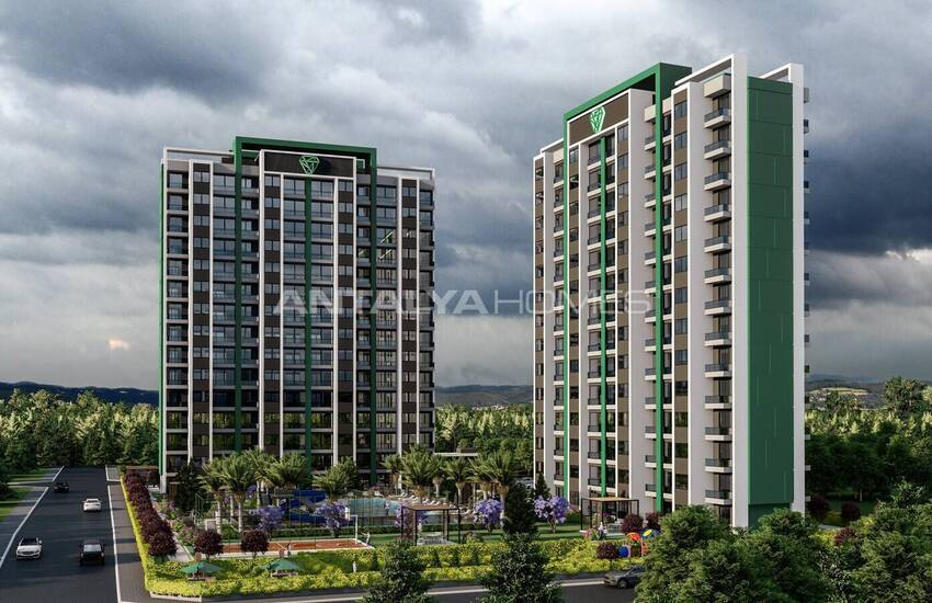 Mersin Mezitli'de Merkezi Konumda Deniz Manzaralı Daireler