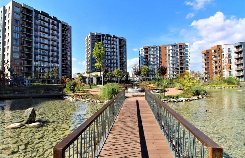 Ready to Move Istanbul Real Estate in a Brand-New Complex