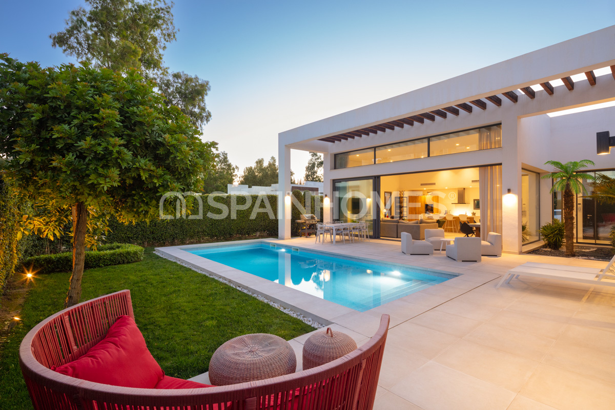 Beautiful Nature View Villa in New Golden Mile Estepona
