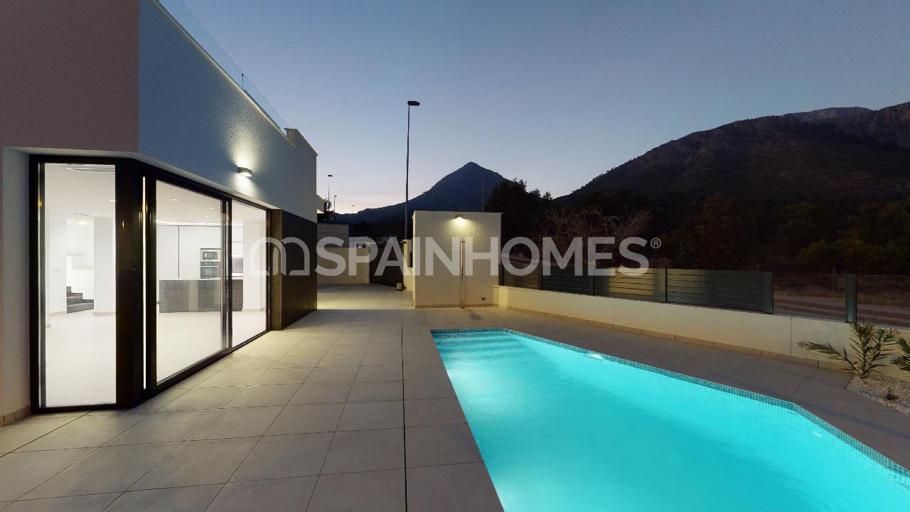 Villas con Vistas al Mar Rodeadas de Naturaleza en Polop España