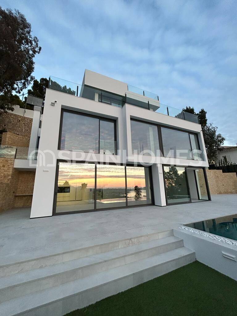 Luxe Meerblick Villa in einzigartiger Lage in Altea Spanien