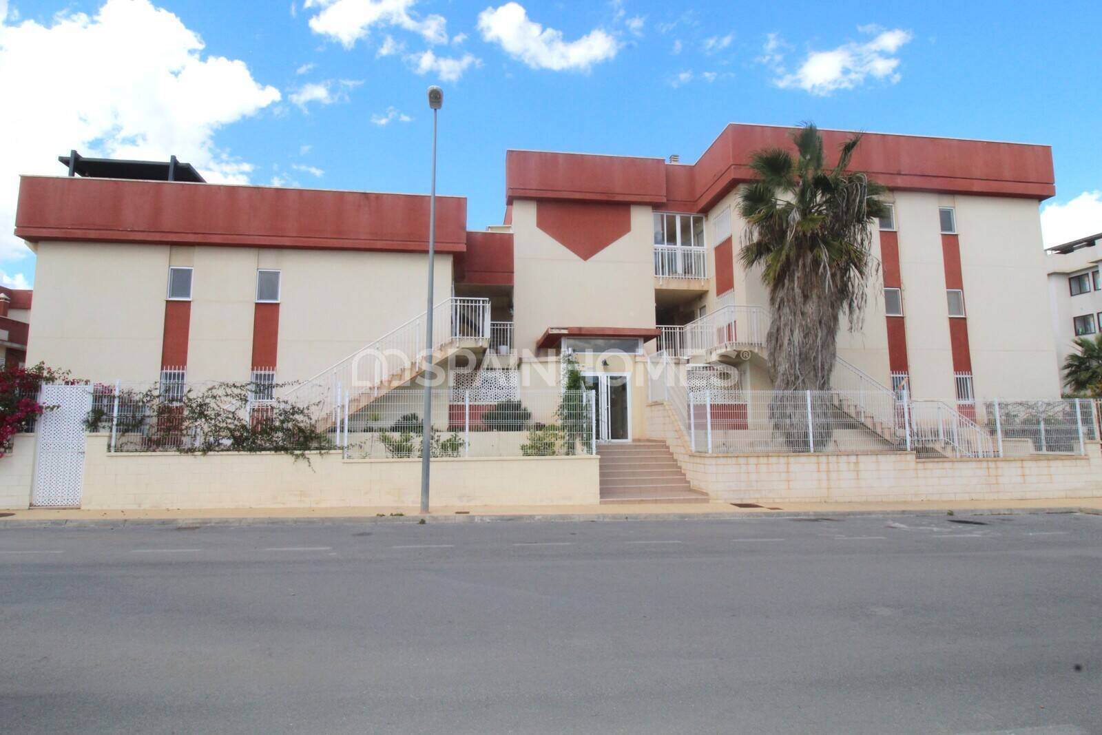 Elegant Renovated Flats for Sale in Lomas de Cabo Roig