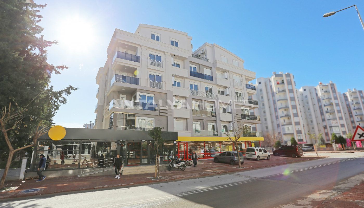 Antalya Flats in the Middle of All Social Amenities
