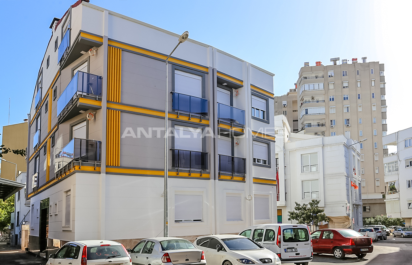 New Apartments with High Rental Income Potential in Antalya