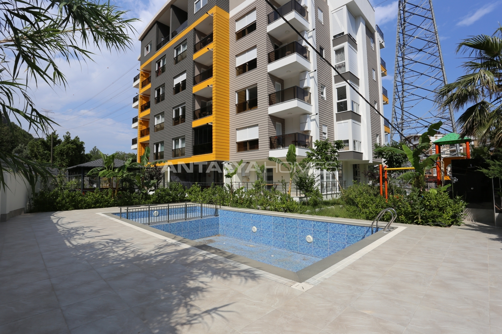 Furnished Apartment Close to Social Amenities in Antalya Hurma
