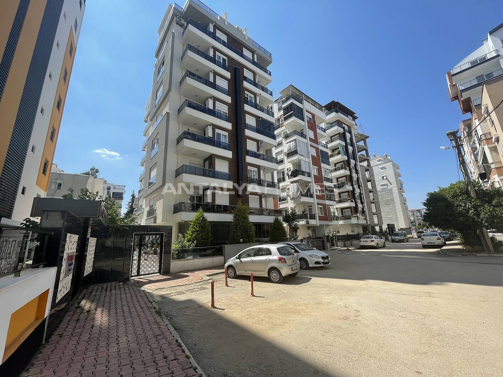 Antalya'da Beach Park Plajı'na Yürüme Mesafesinde 2+1 Daire