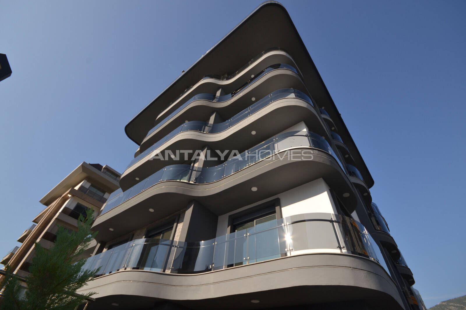 Alanya'da Denize Yakın İdeal Konumda Satılık Daire