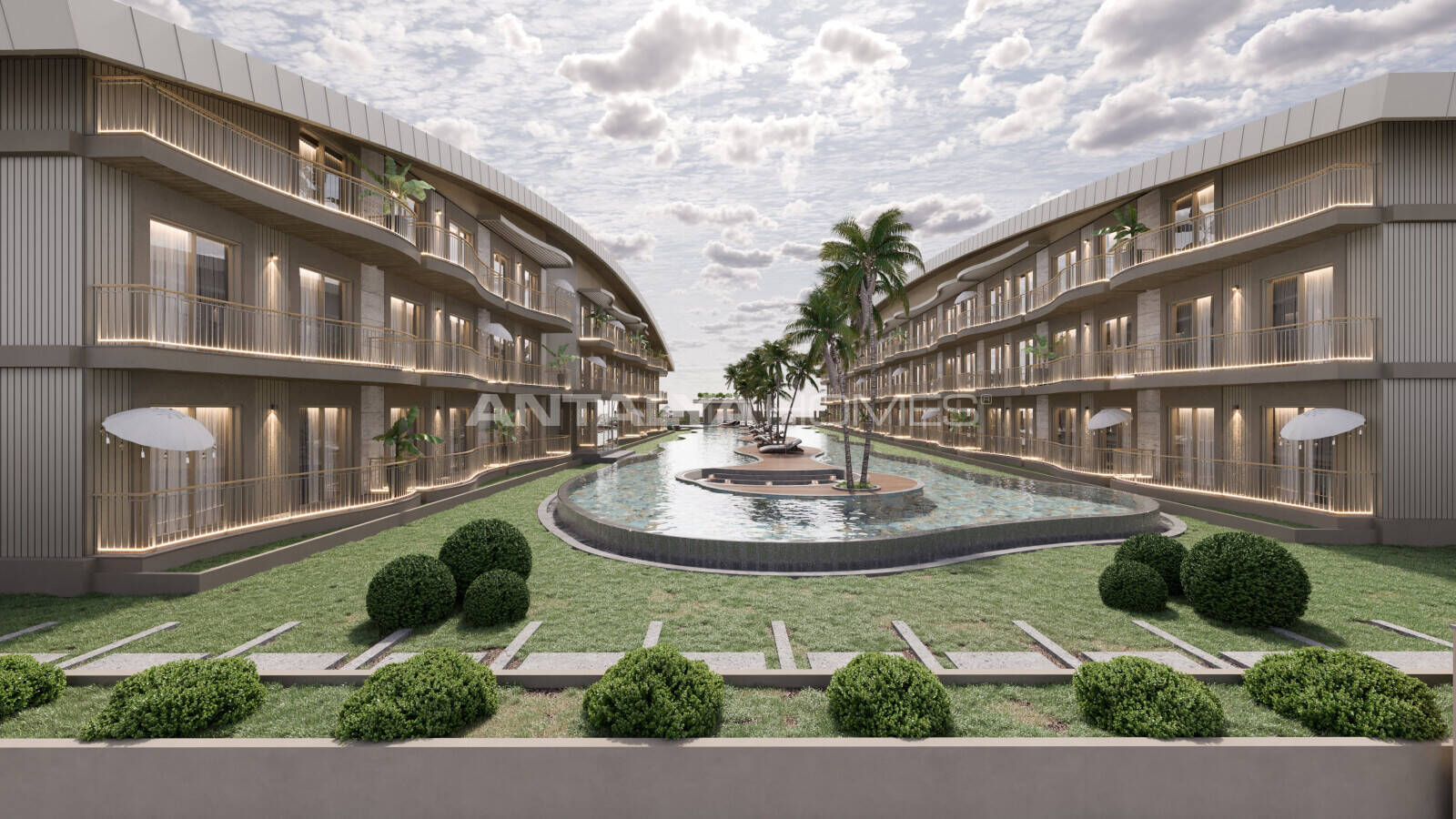 Antalya'da Plaja Yakın Havuzlu Dubleks Daire