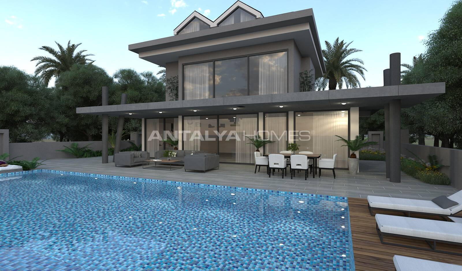 Fethiye Hisarönü'nde Dağ Manzaralı Özel Havuzlu Tripleks Villa