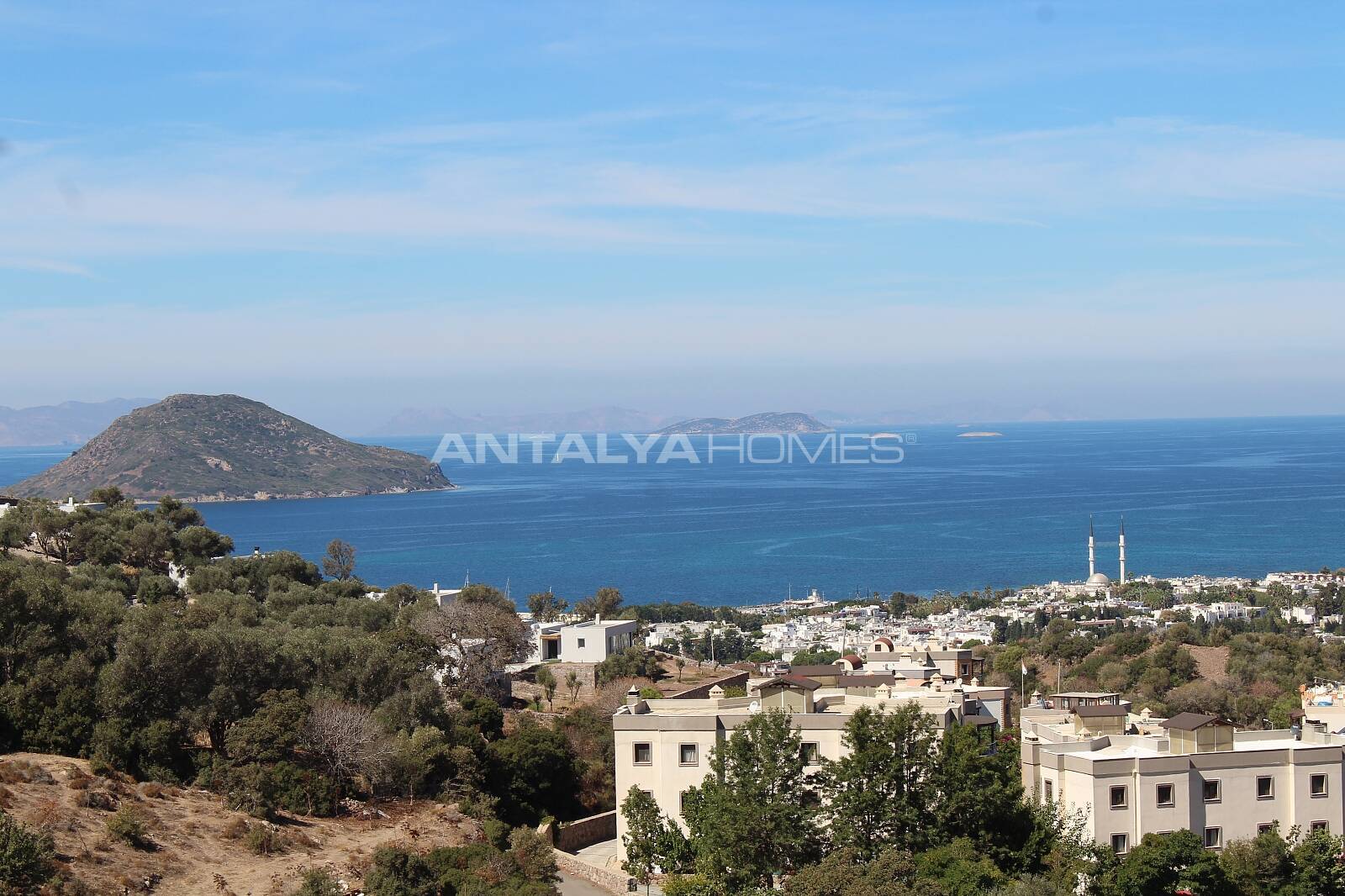 Sea View Building with 4 Apartments in Bodrum Turkey