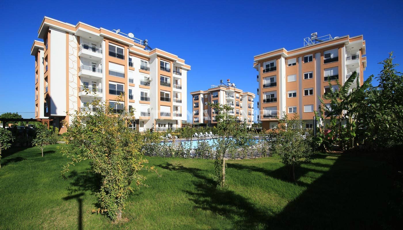 Cheap Apartment in Luxurious Residential Complex in Kepez