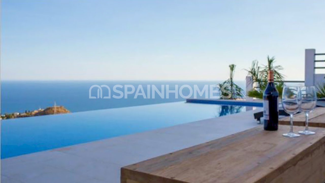 Glorious Sea View Houses in the Coastal Town Benalmádena