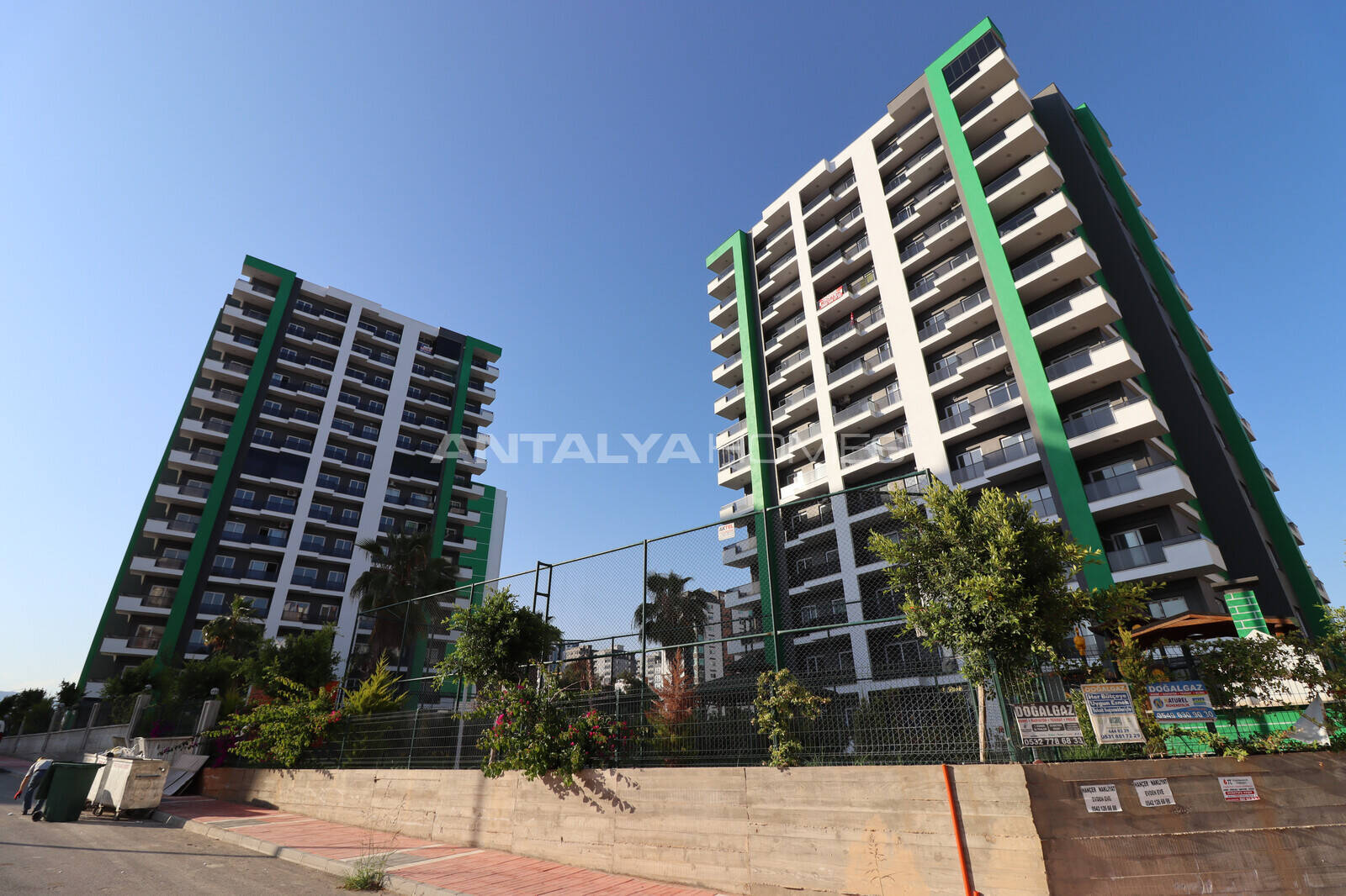 Mersin Mezitli Soli'de Merkezi Konumda Satılık Daireler