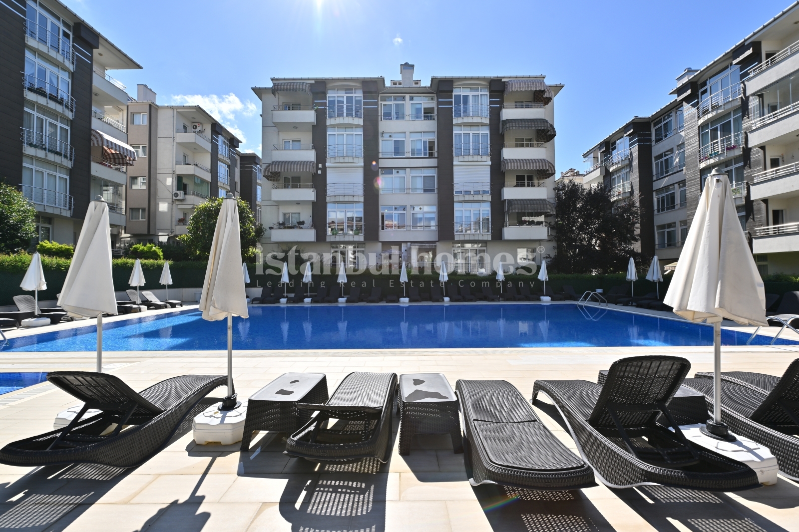 Duplex Real Estate in Boutique Complex in Eyupsultan Istanbul