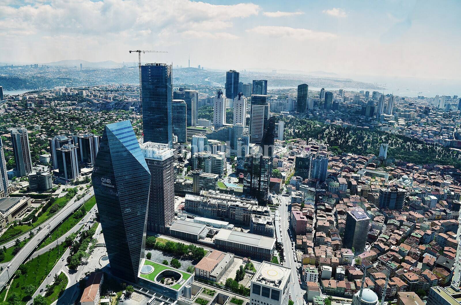 Levent'te Lüks Konut Projesinden Kat Olarak Satılık Daireler