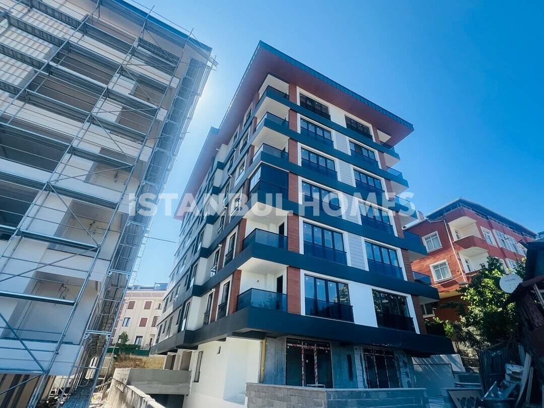 Modern Flats with Nature Views & Security in Üsküdar Istanbul