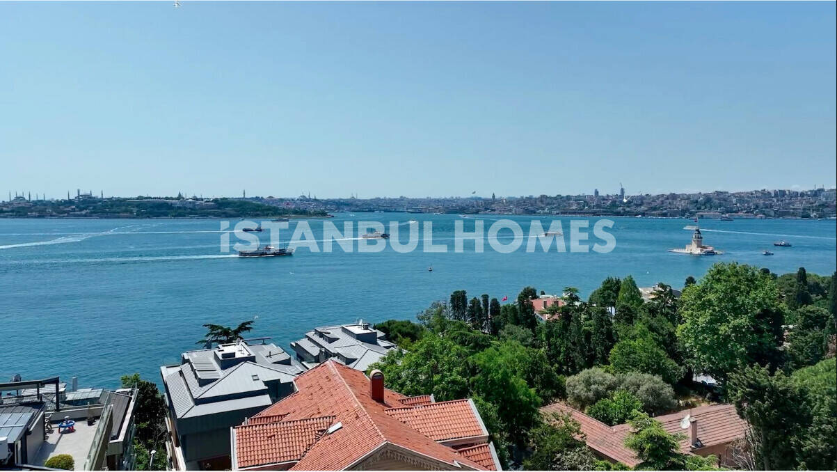 Flats with Bosphorus View in Üsküdar, Istanbul