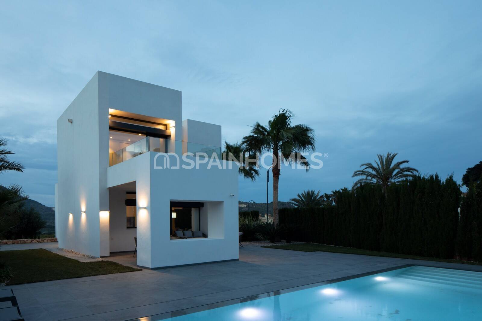 Detached Villas with Innovative Design in La Manga Club