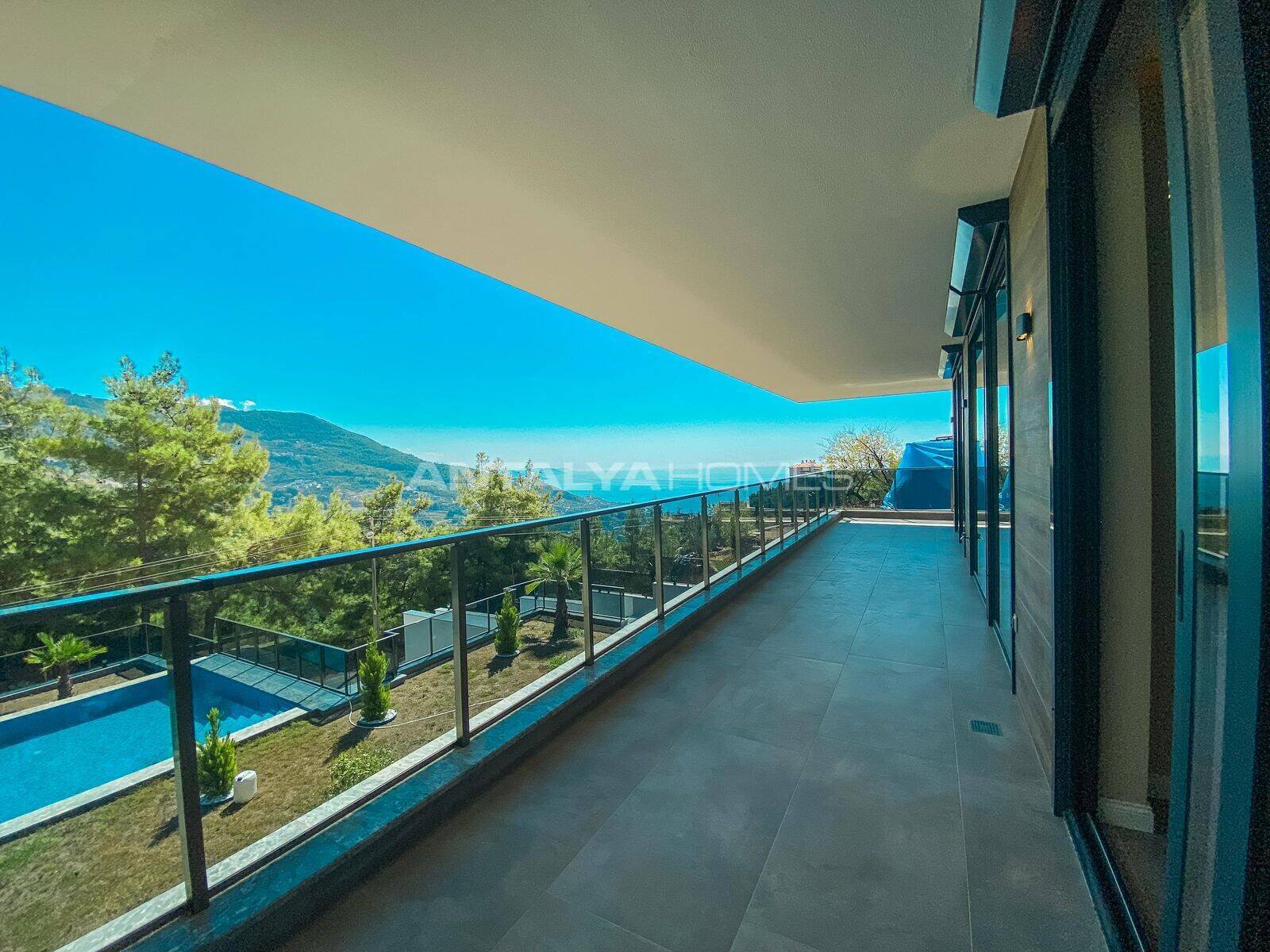 Detached House with Nature View in Alanya Turkey