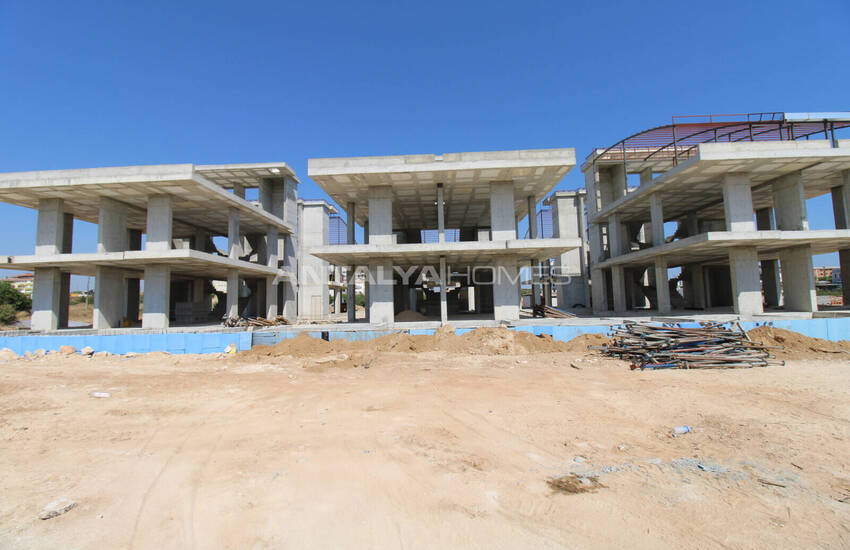 Stylish Semi-Detached Villas in Complex in Antalya Altintas